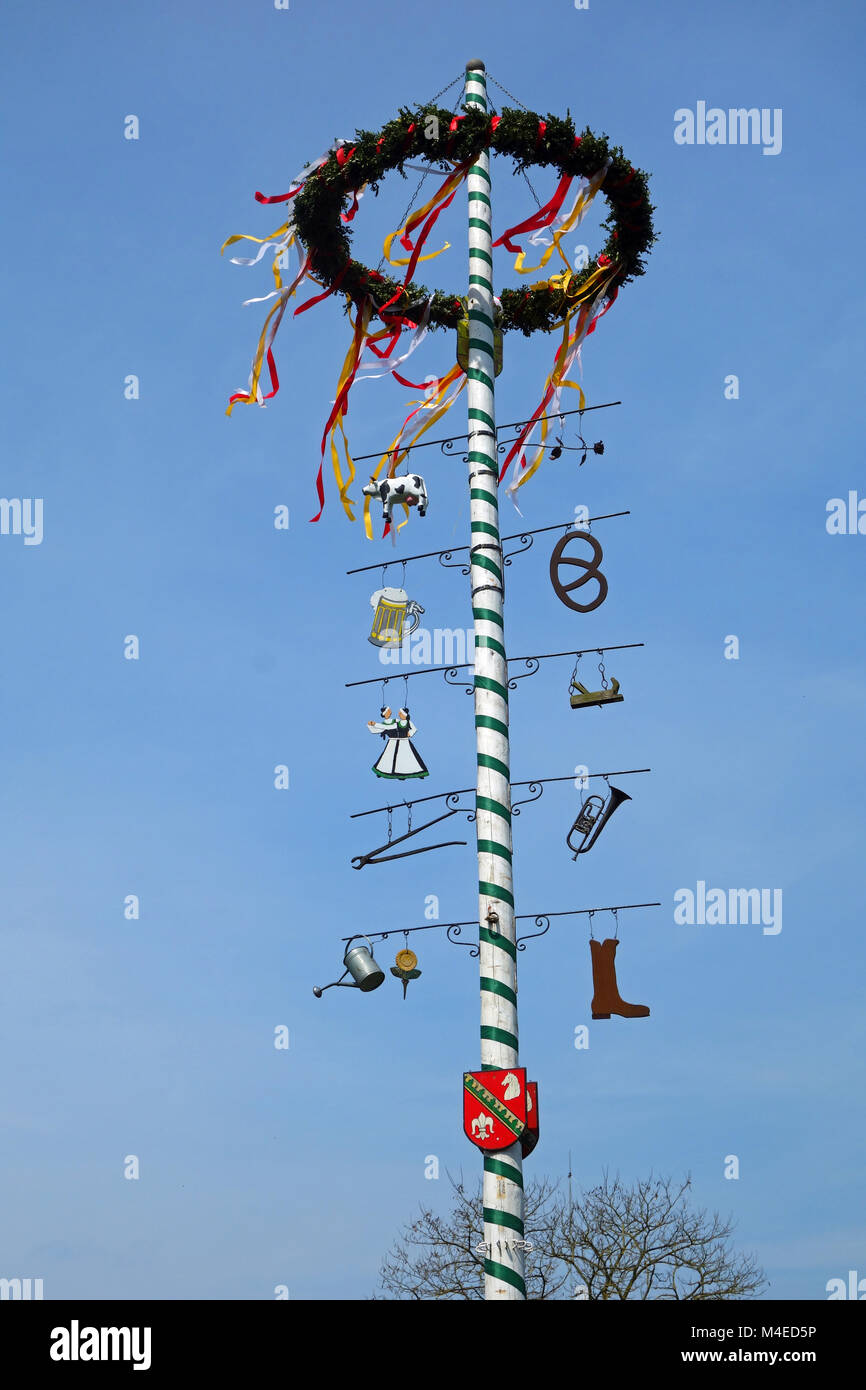 Maypole background hi-res stock photography and images - Alamy