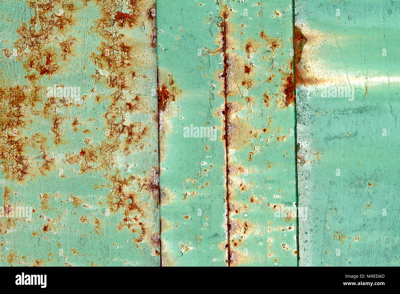 Grunge green rusty metal texture. Vintage effect Stock Photo - Alamy