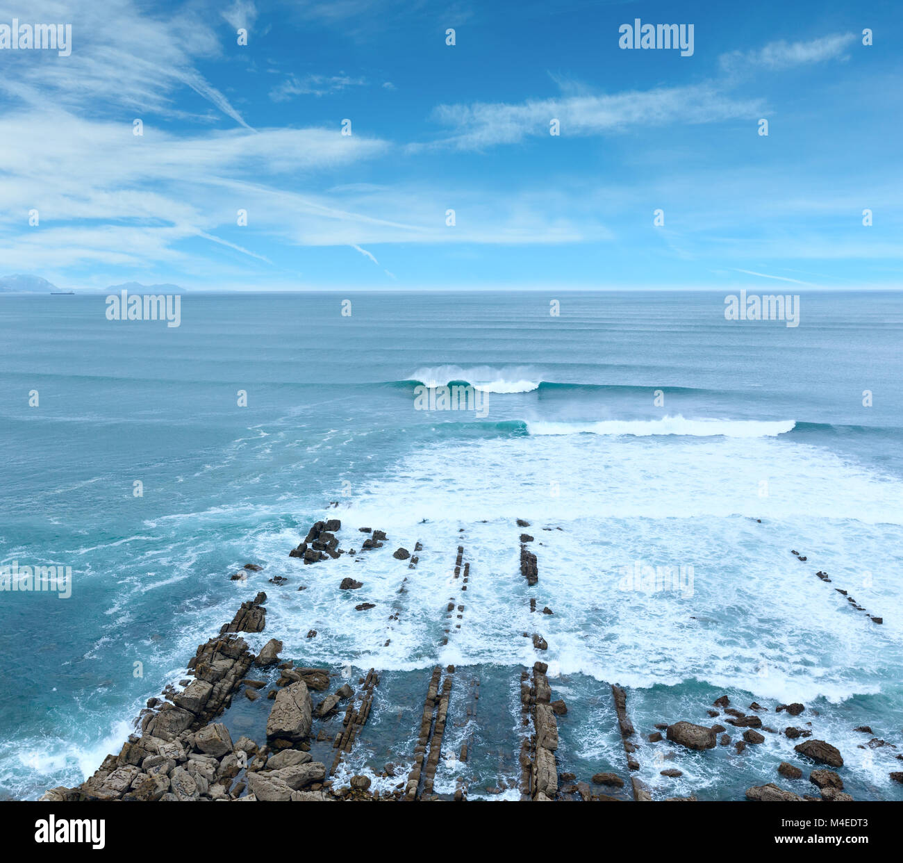 Surf ocean waves Stock Photo - Alamy