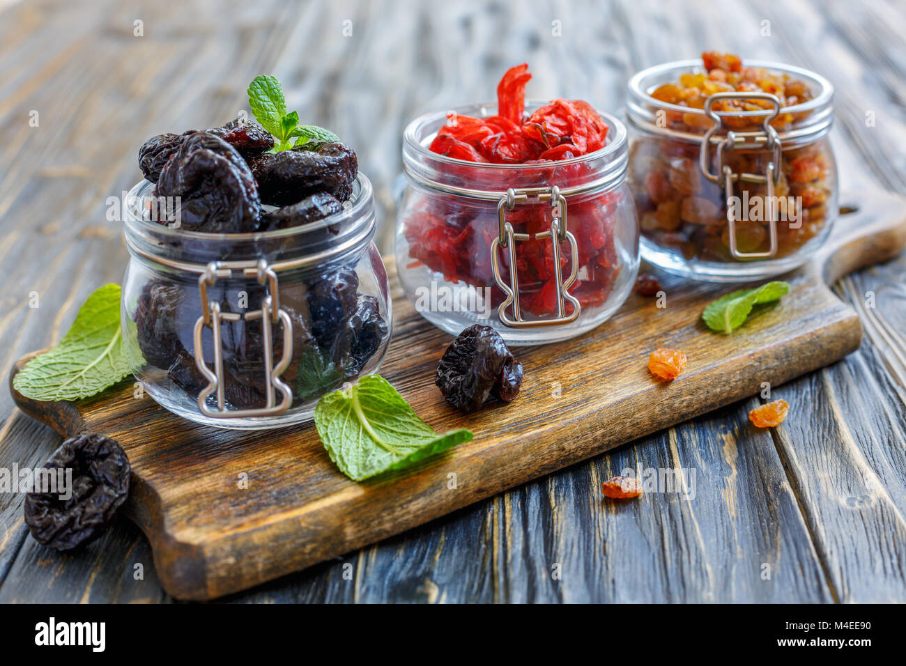 Raisins in glass container hi-res stock photography and images - Alamy