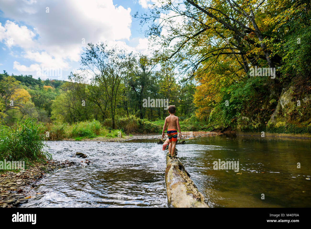Boys on river hi-res stock photography and images - Alamy