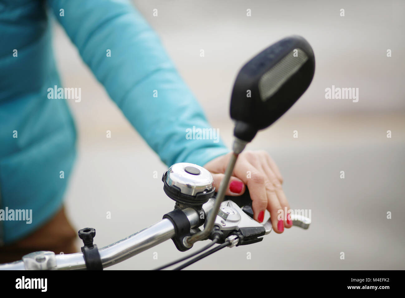 Close up of a person hand holding a bicycle handlebar hi-res stock ...