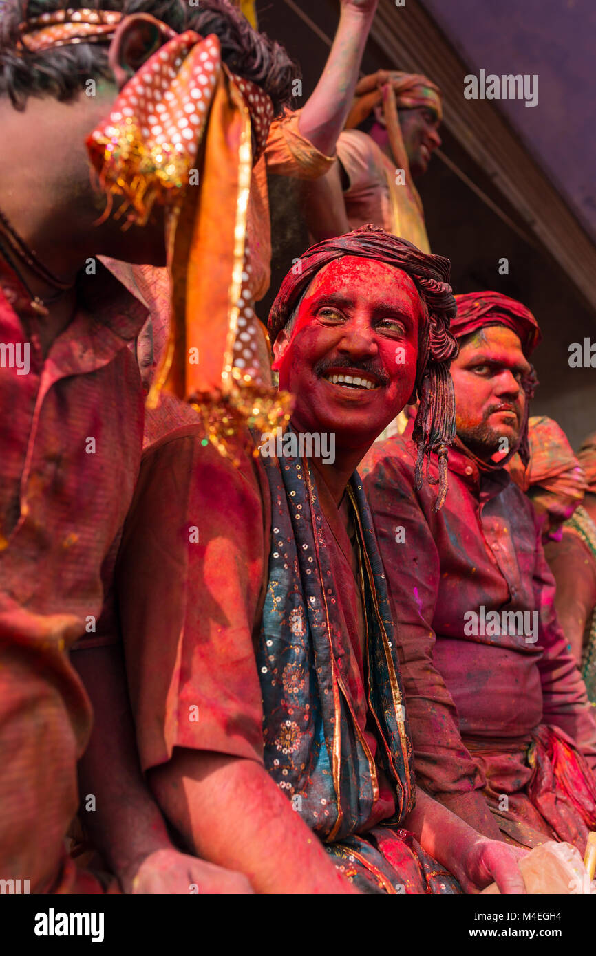 Indian men holi festival hi-res stock photography and images - Alamy