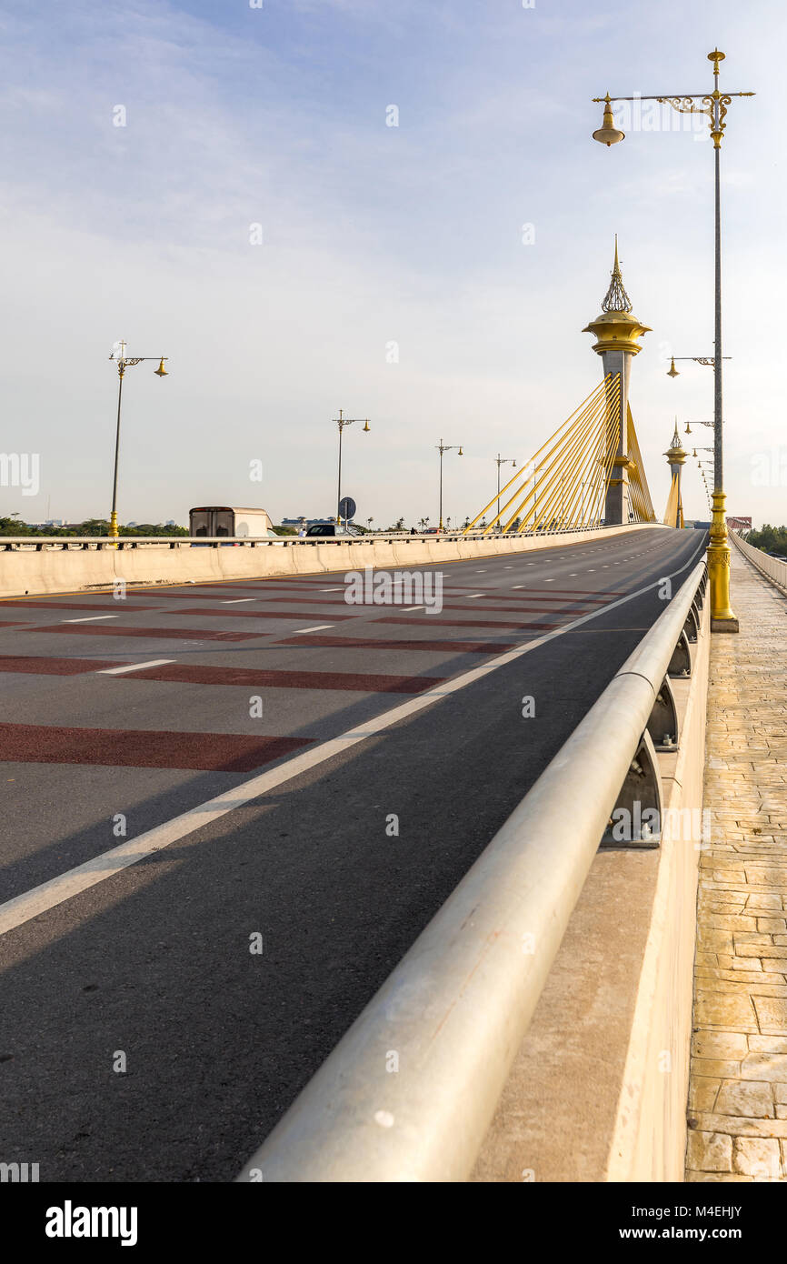 Bangkok nonthaburi chao phraya river hi-res stock photography and ...