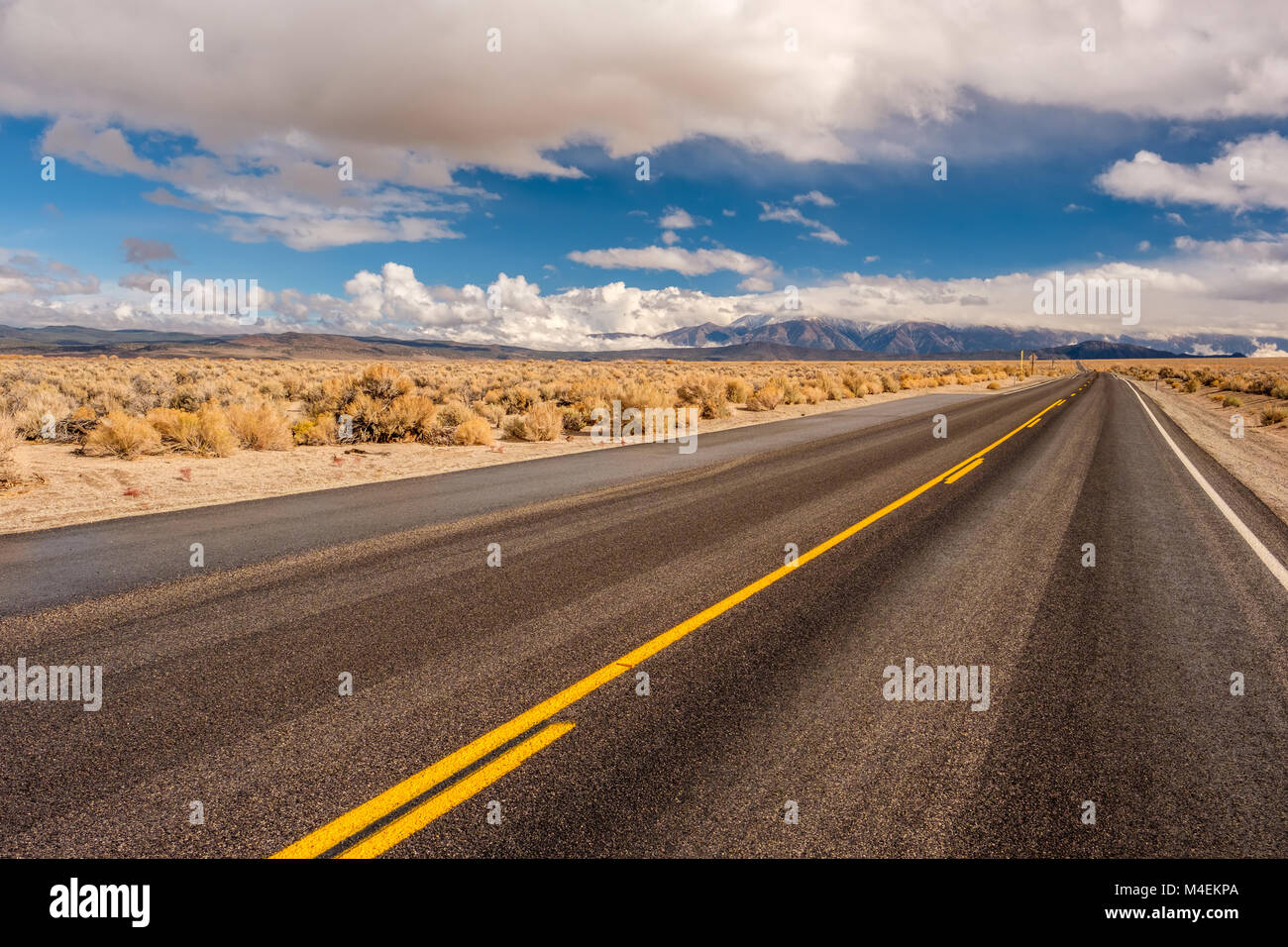Open highway hi-res stock photography and images - Alamy