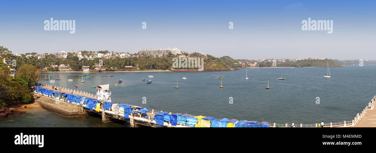 The bridge on the Dona Paula cape. Goa Stock Photo - Alamy