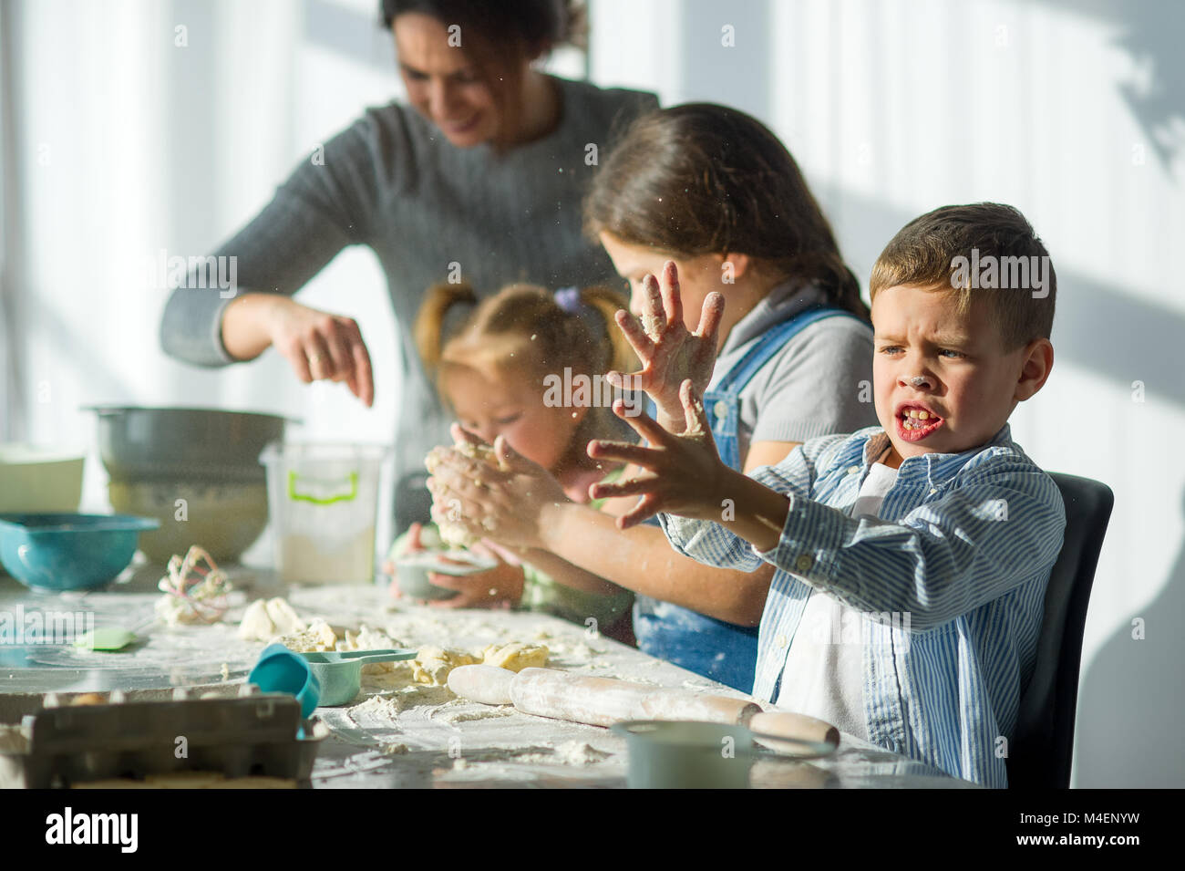 Preparefood hi-res stock photography and images - Alamy