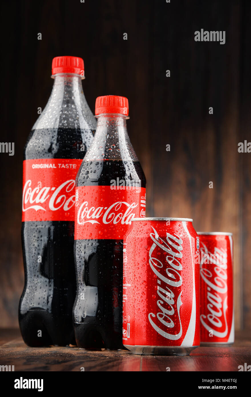 Coca cola cans bottles hi-res stock photography and images - Alamy