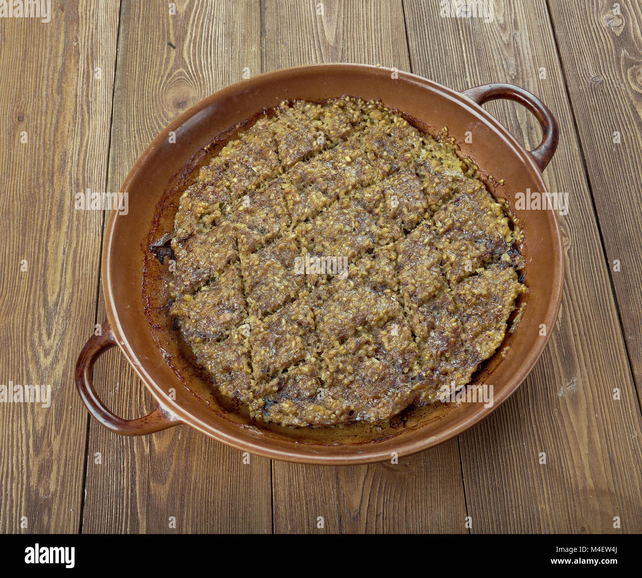 Kibbeh bil sayneeyeh hi-res stock photography and images - Alamy