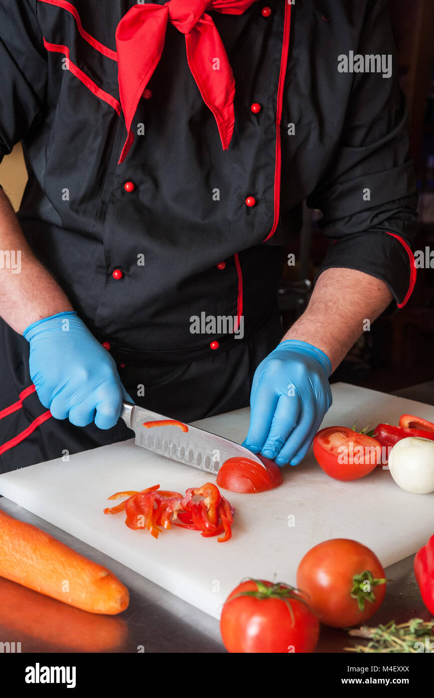 Chef cutting vegetables Stock Photo - Alamy