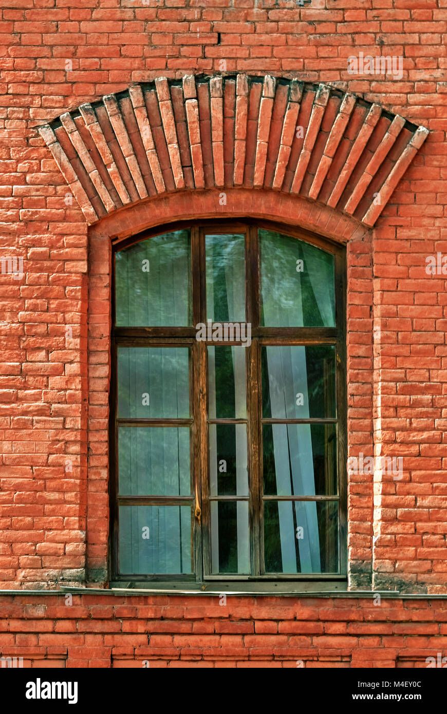 Brick Arch Window Stock Photos & Brick Arch Window Stock Images - Alamy