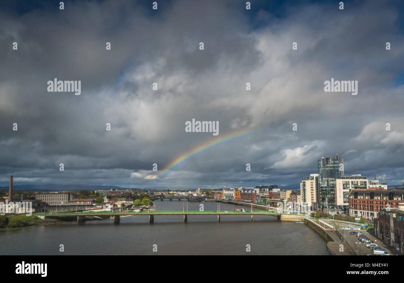Limerick city aerial hi-res stock photography and images - Alamy