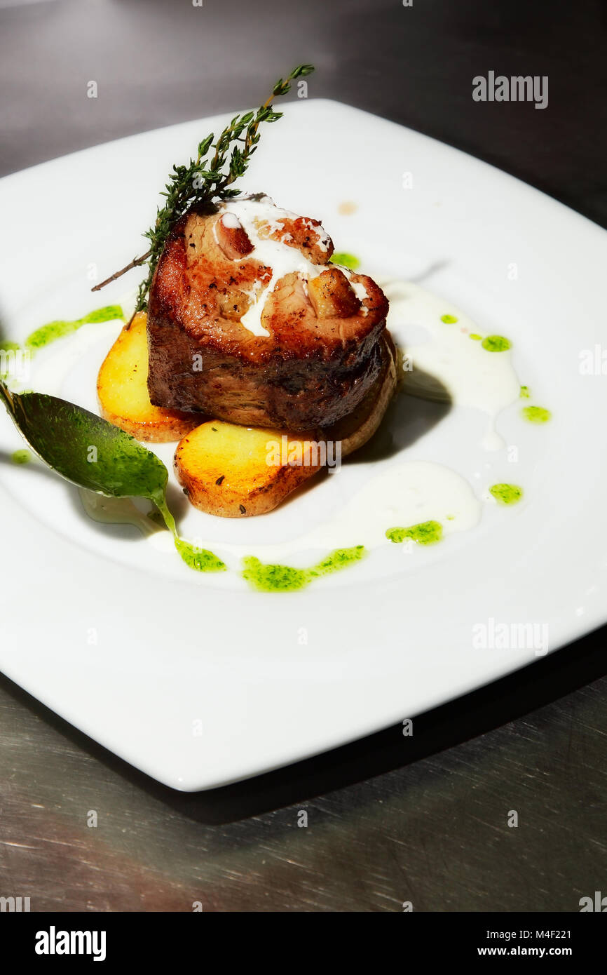 Roast meats hi-res stock photography and images - Alamy