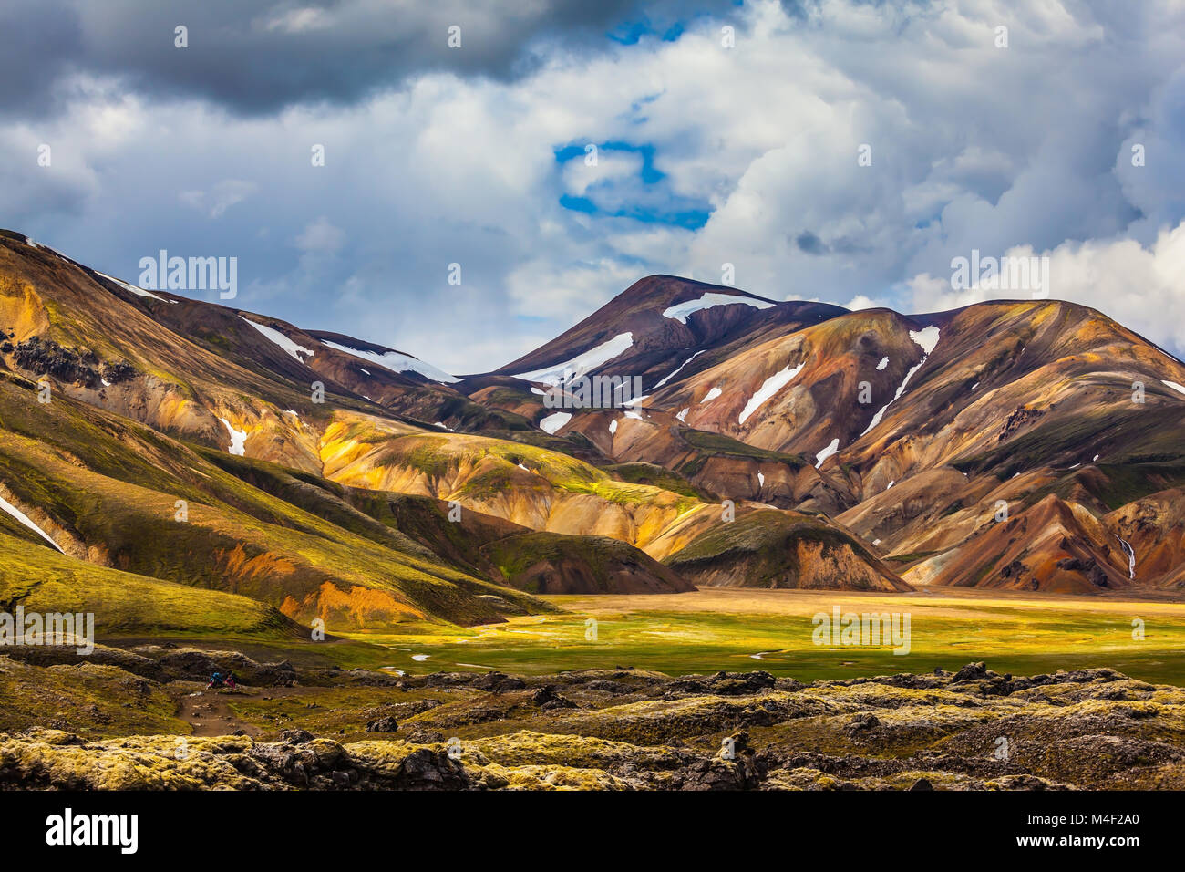 Slopes of the mountains hi-res stock photography and images - Alamy