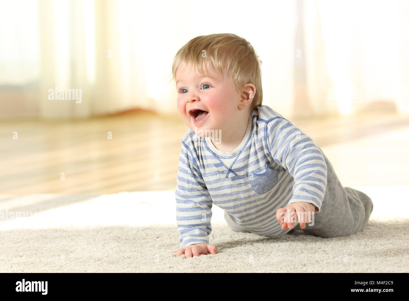 Crawling movement hi-res stock photography and images - Alamy
