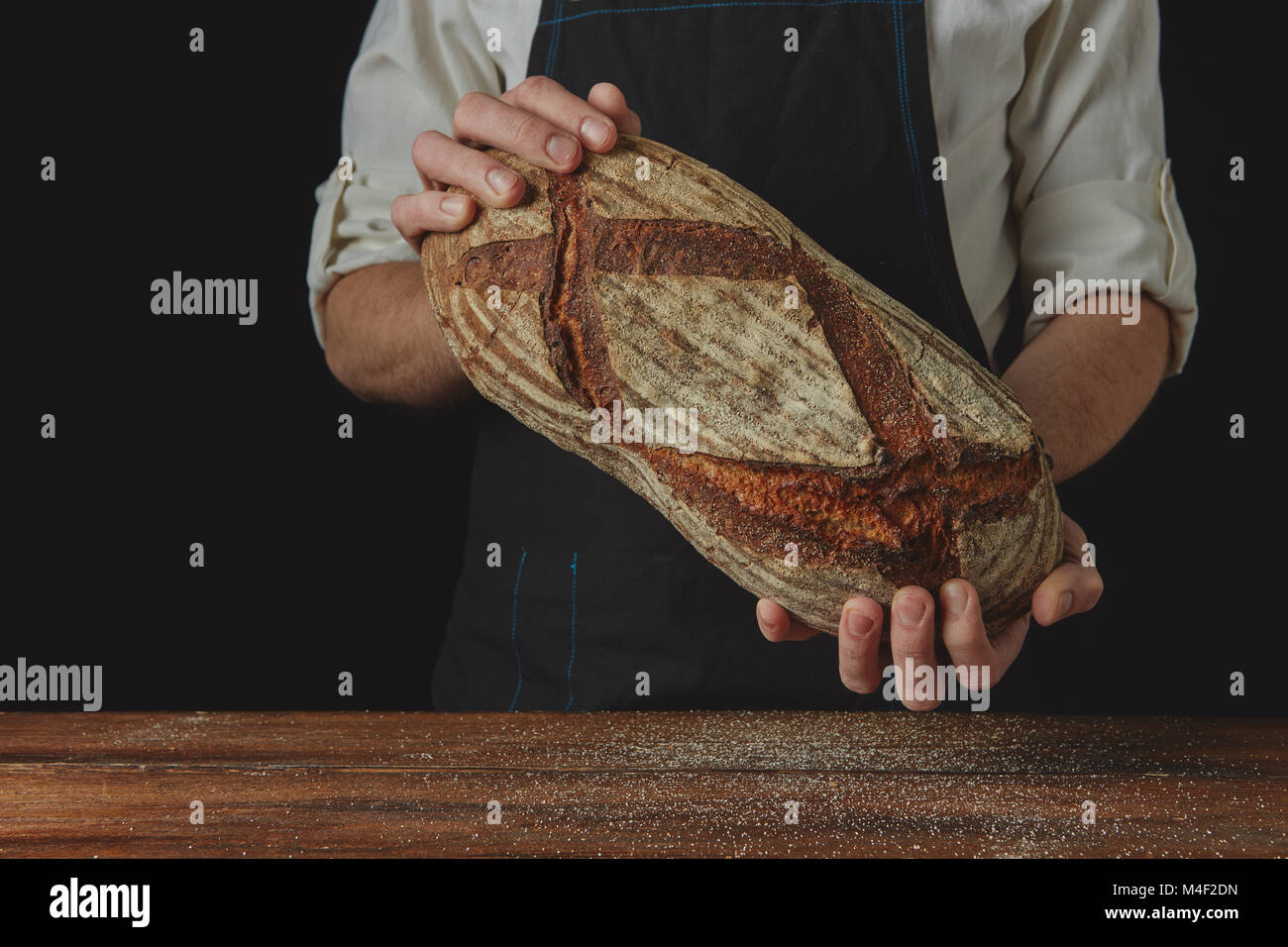 Bakers hands hi-res stock photography and images - Alamy
