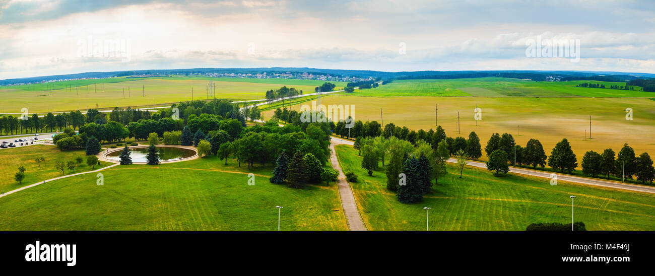 Rural area houses road hi-res stock photography and images - Alamy