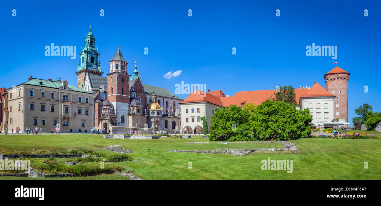 Wawel, royal castle and cathedral in Cracow, Poland Stock Photo - Alamy