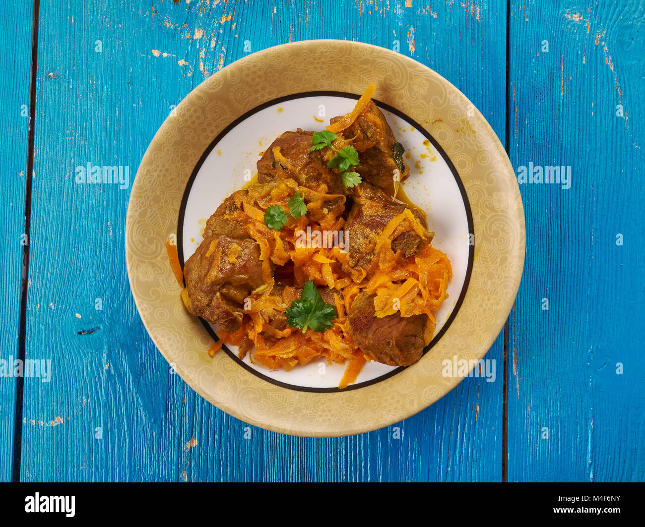 Boz qovurma - Turkish dish with lamb and vegetables Stock Photo - Alamy