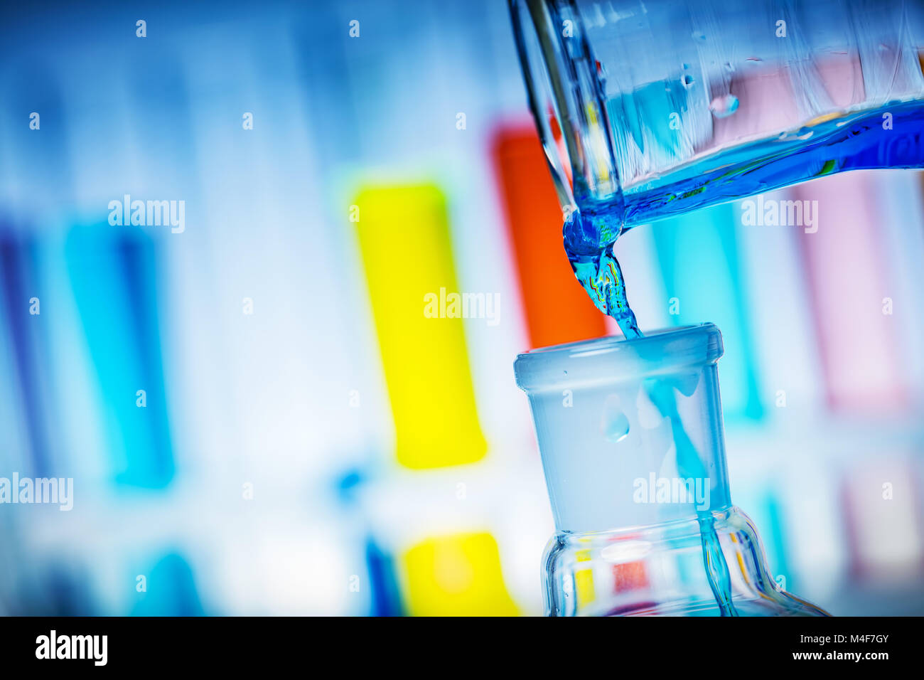 Reagent chemical hi-res stock photography and images - Alamy
