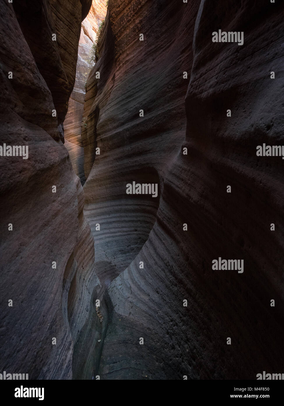 Keyhole canyon hi-res stock photography and images - Alamy