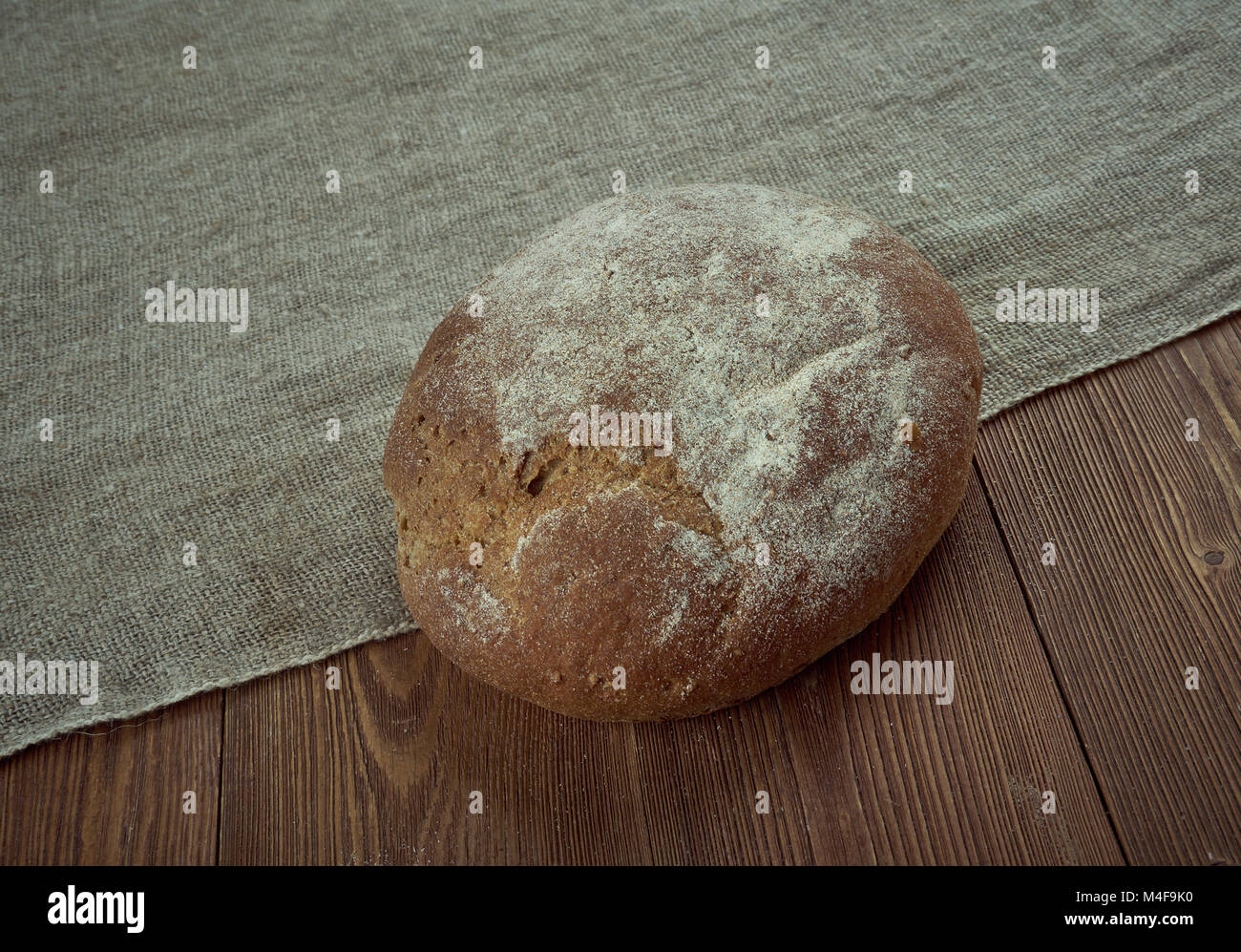 Russian traditional round bread Stock Photo - Alamy