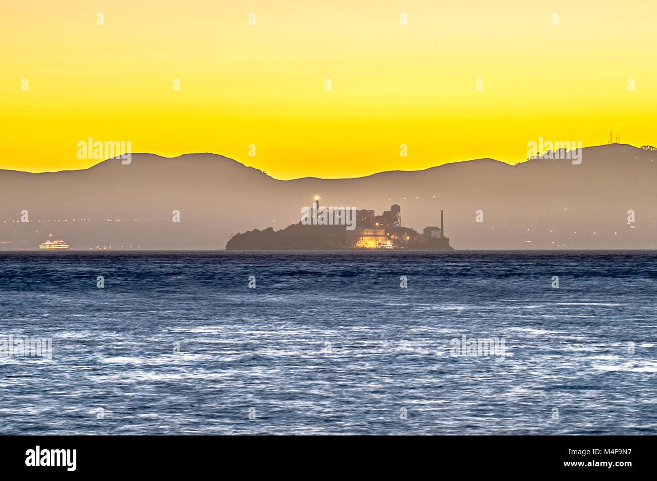 san francisco and alcatraz scenery at sunset Stock Photo - Alamy
