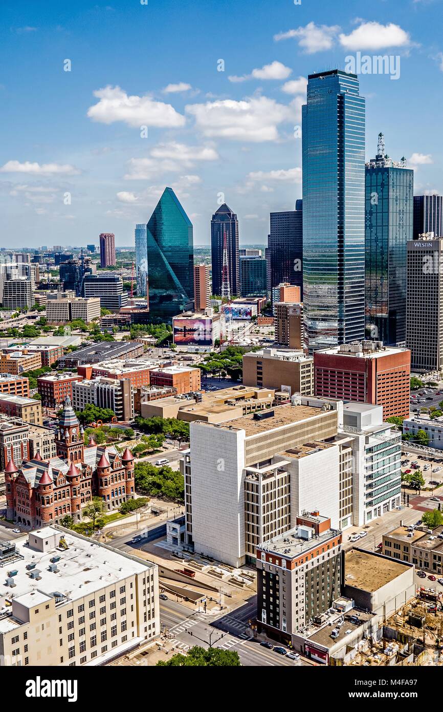 downtown dallas texas city skyline and surroundings Stock Photo - Alamy
