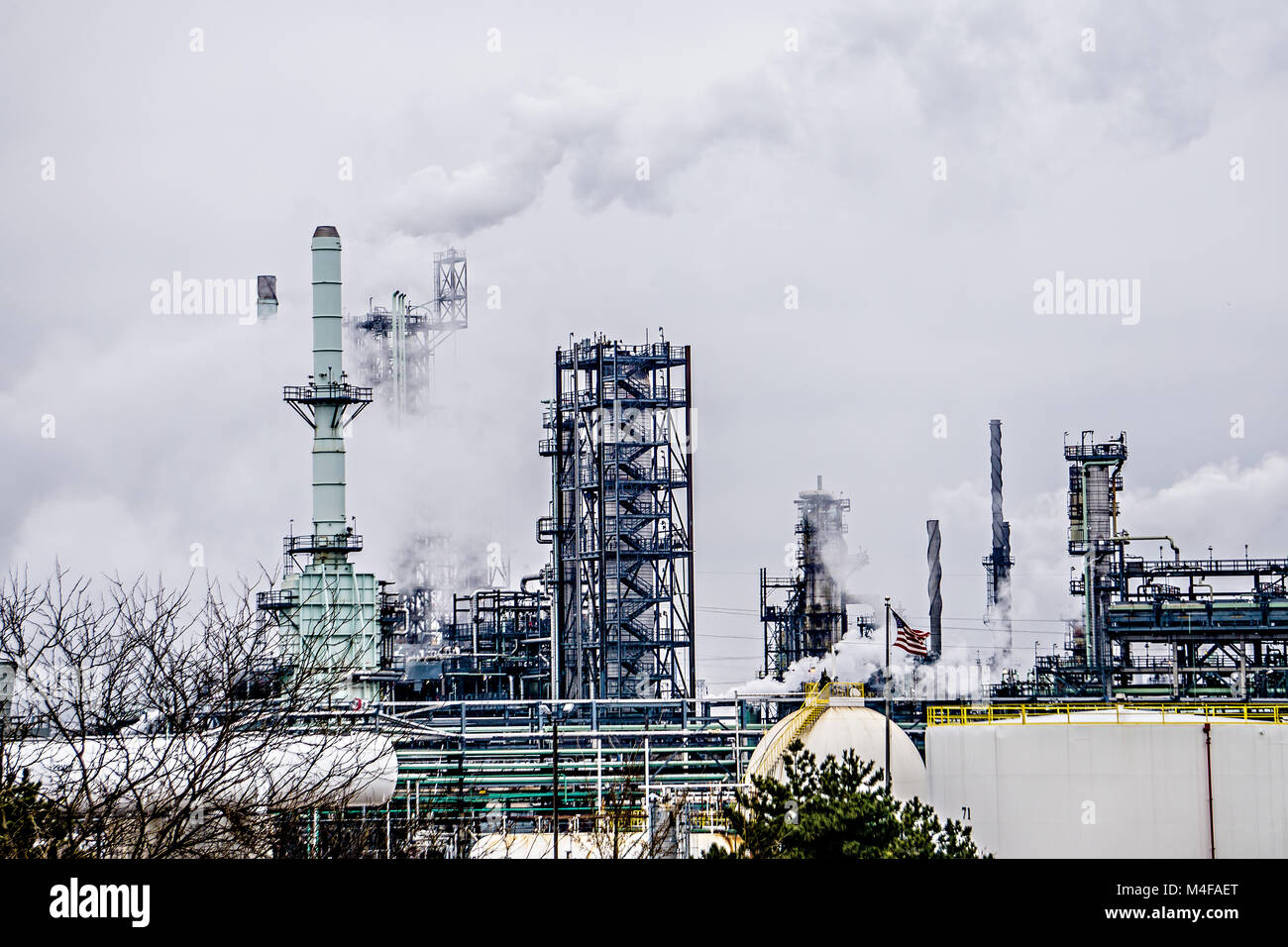 petrol refinery chemical plant near detroit michigan Stock Photo - Alamy