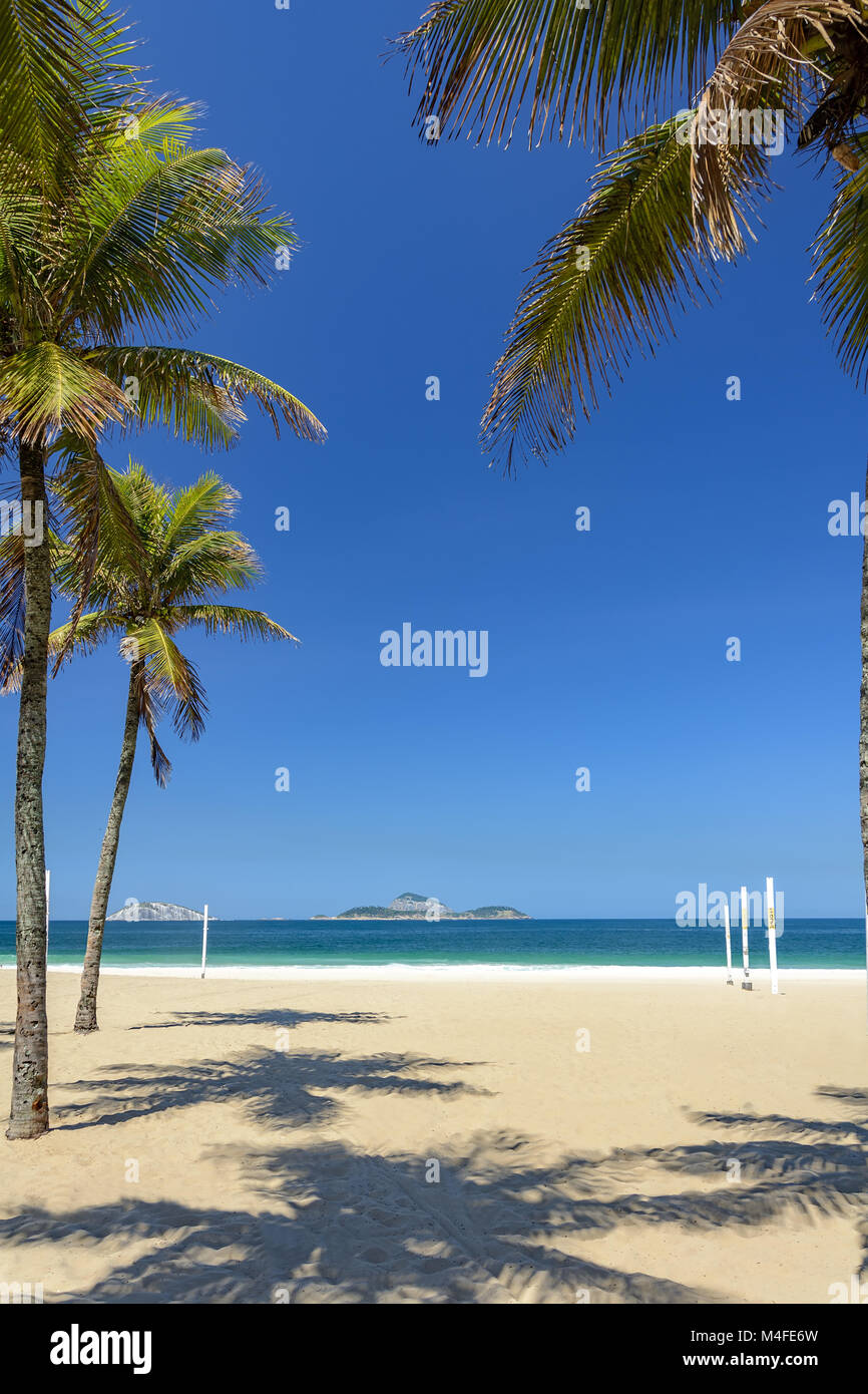 Leblon beach, Rio de Janeiro Stock Photo - Alamy