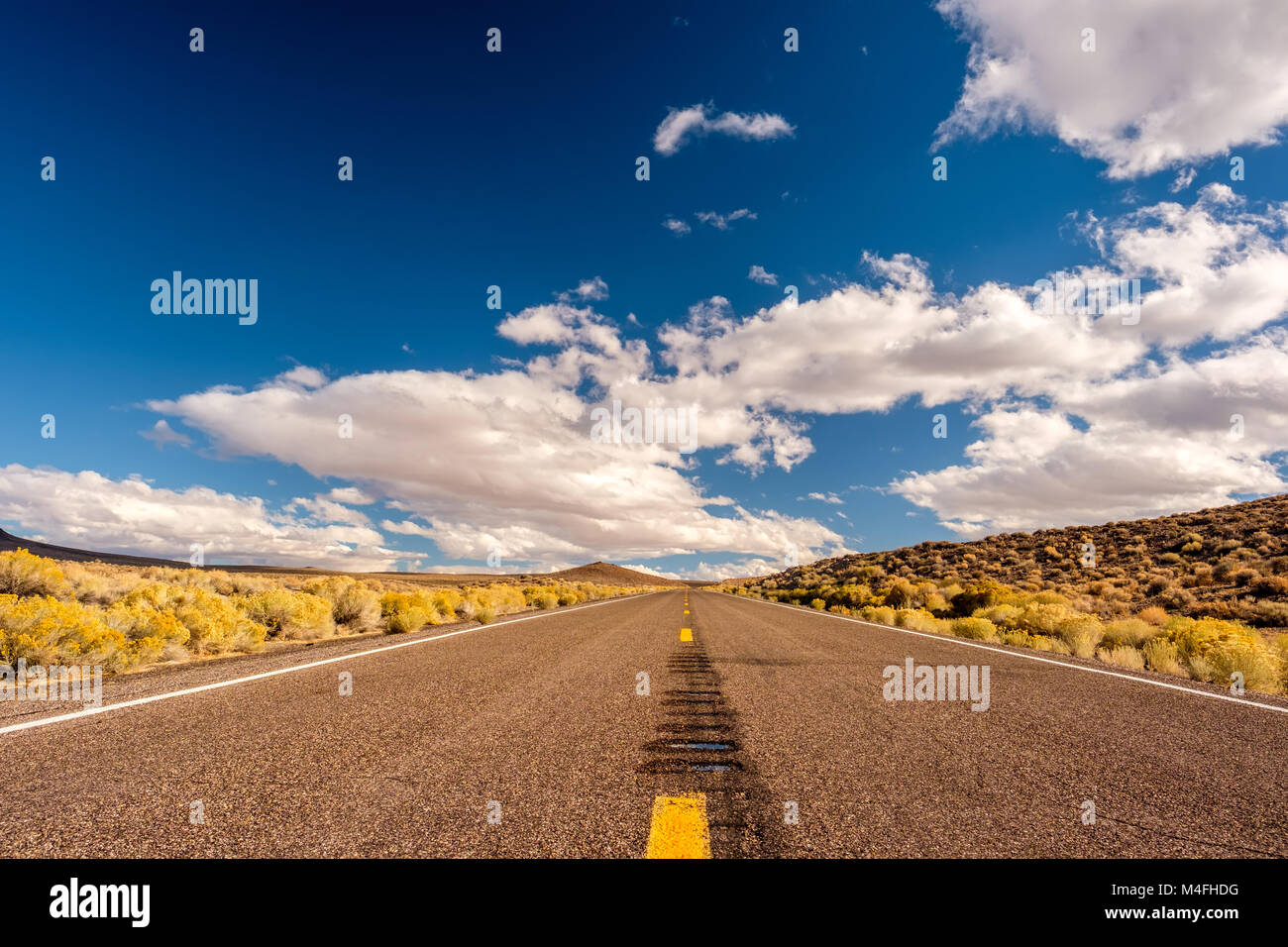 Open highway in California Stock Photo - Alamy