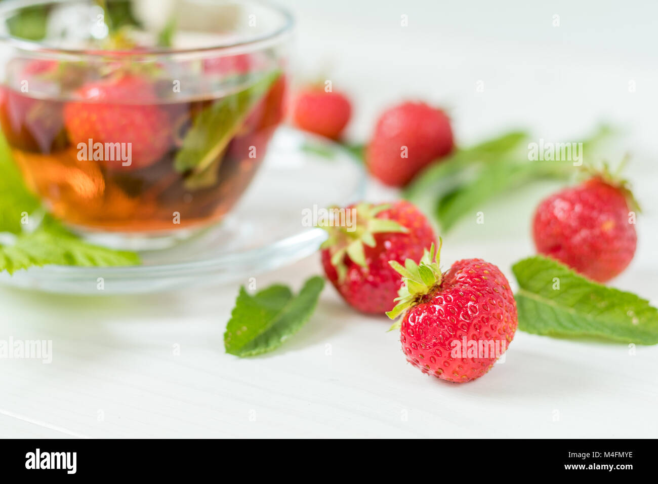 Fresh strawberry and summer tea Stock Photo - Alamy