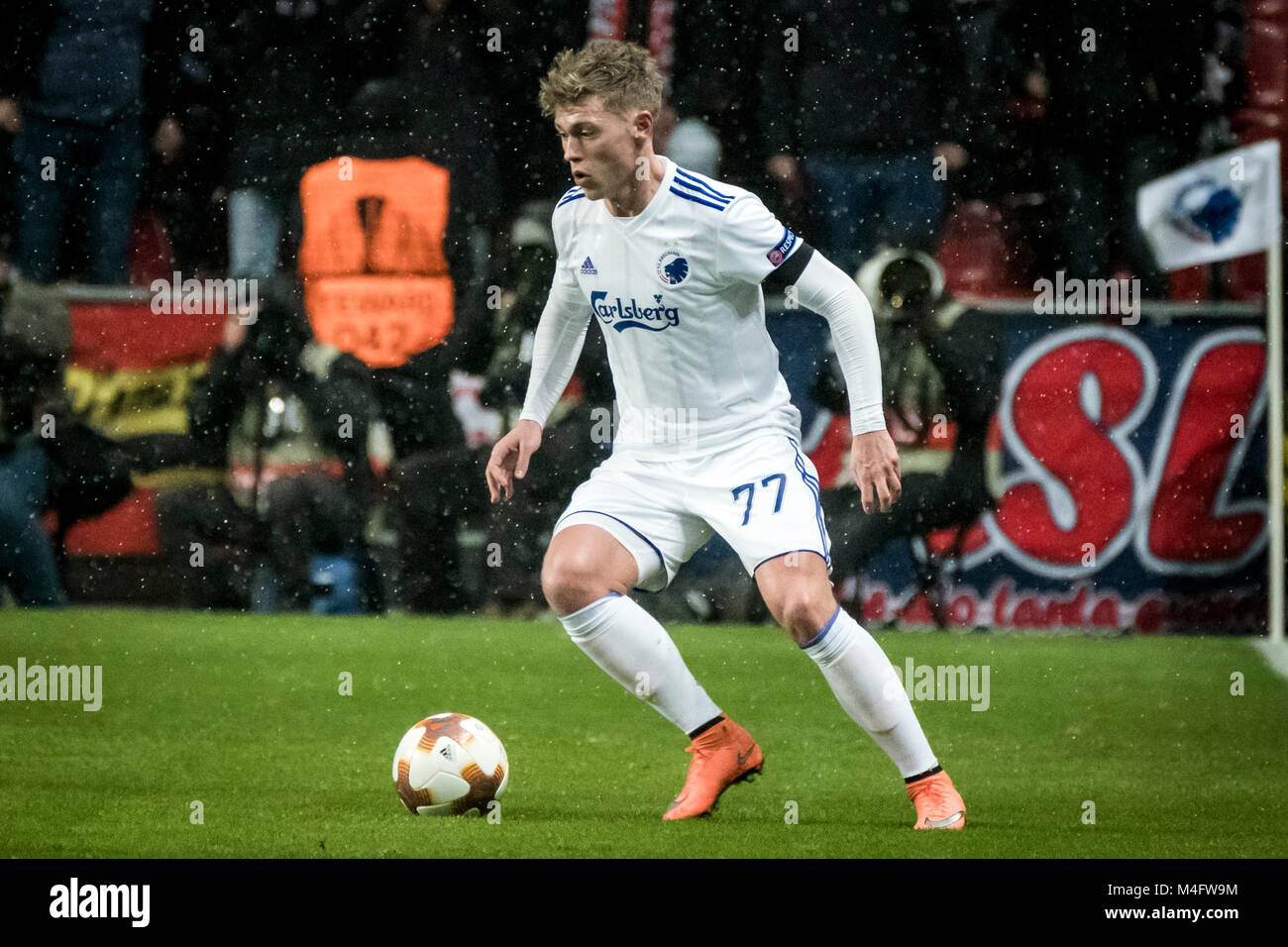 Fc copenhagen v atlético madrid hi-res stock photography and images - Alamy