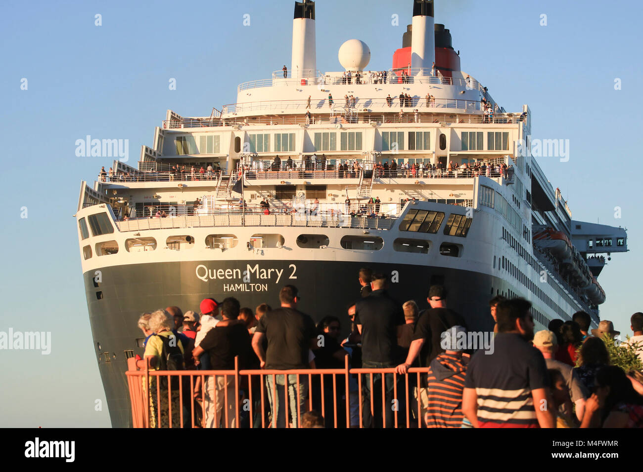 Transatlantic ocean liner hi-res stock photography and images - Alamy