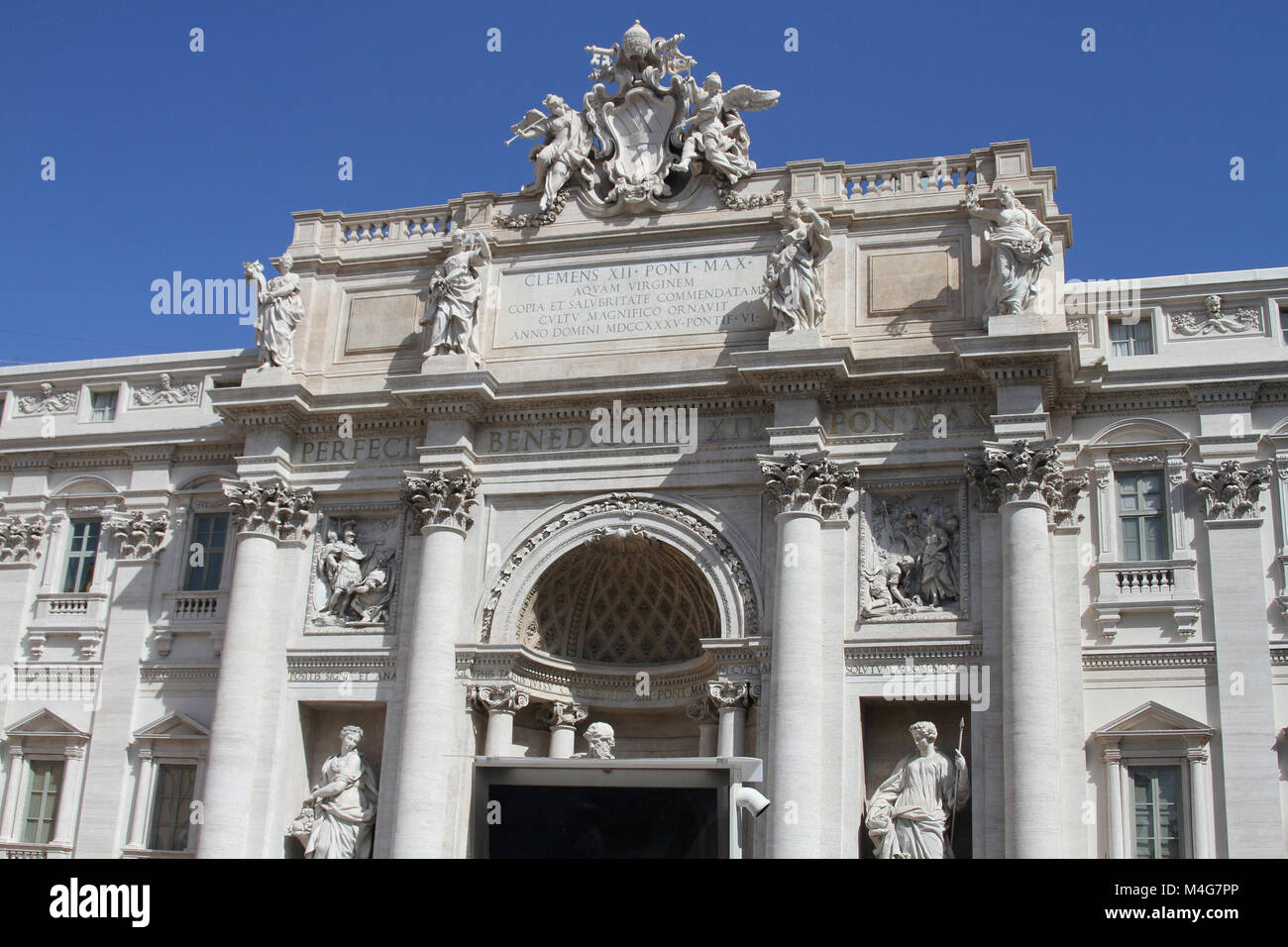 Fountain trevi district rome hi-res stock photography and images - Alamy
