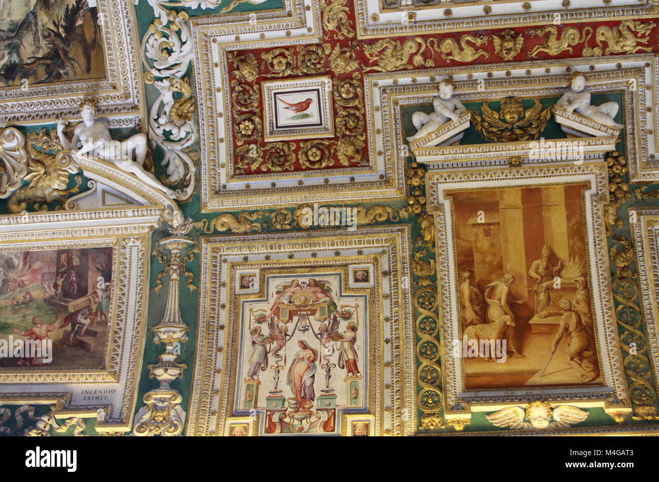 Vatican ceiling artwork angels hi-res stock photography and images - Alamy