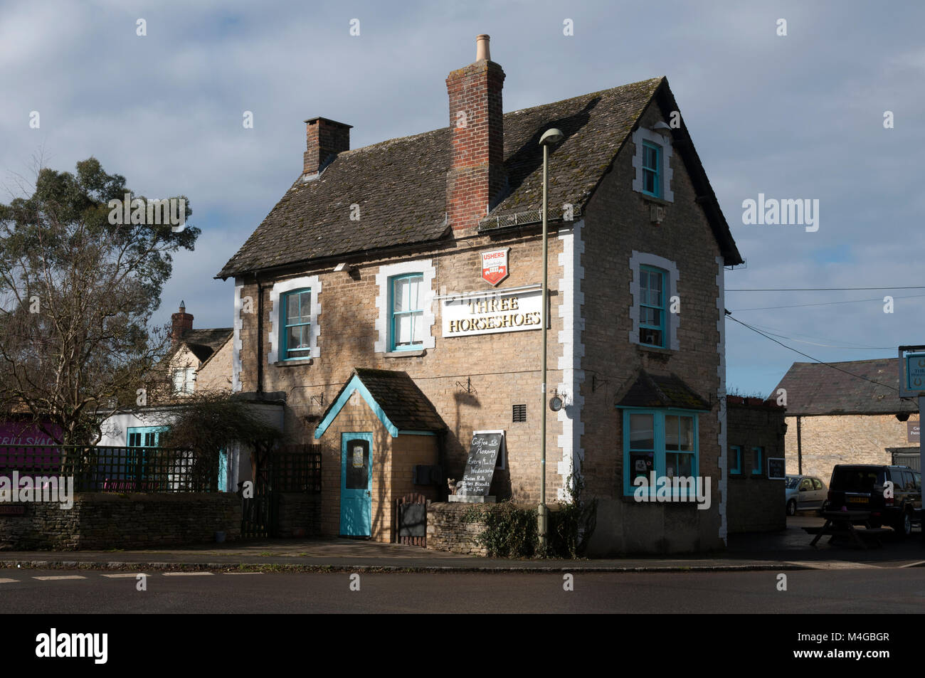 The Three Horseshoes pub, Long Hanborough, Oxfordshire, England, UK ...