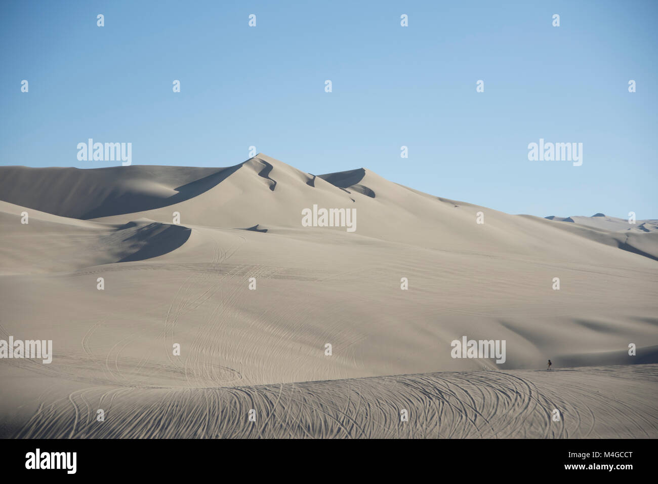 Sand dunes in Huacachina in Ica Desert, Peru Stock Photo - Alamy