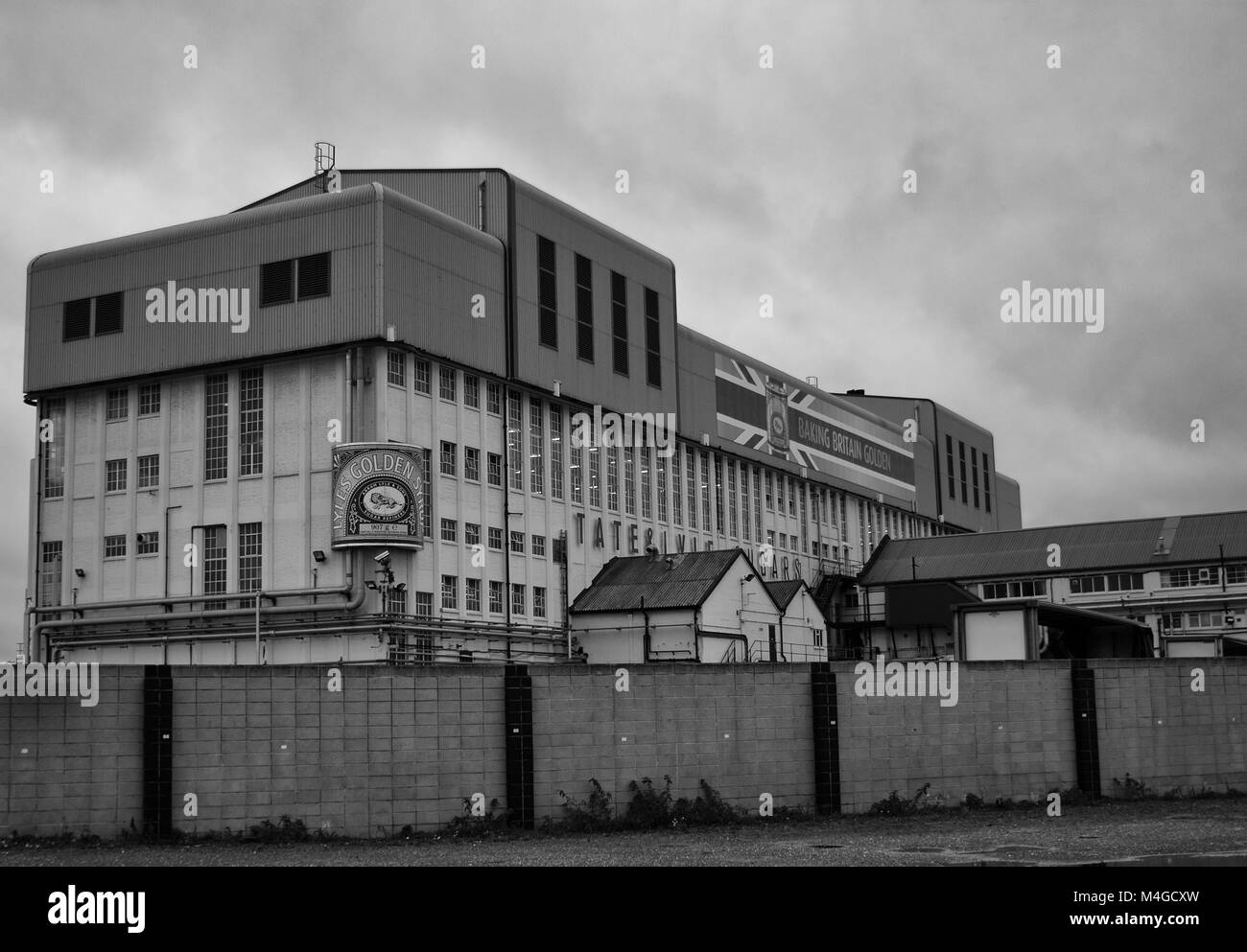 Tate lyle factory silvertown london hi-res stock photography and images ...