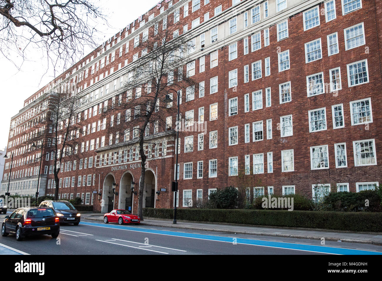 Dolphin Square High Resolution Stock Photography and Images - Alamy