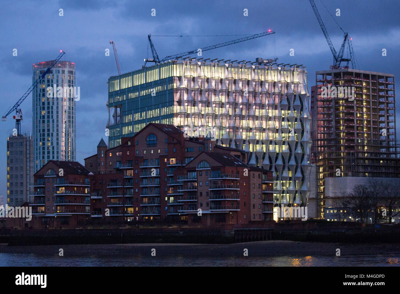 Embassy gardens landscape hi-res stock photography and images - Alamy