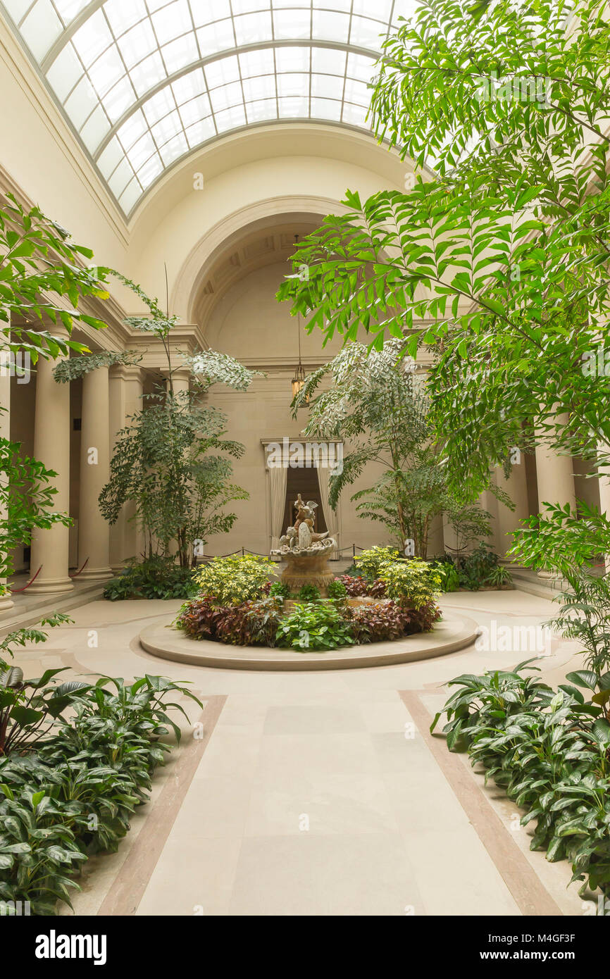 Interior Courtyard, National Gallery of Art, Washington DC, USA, North ...