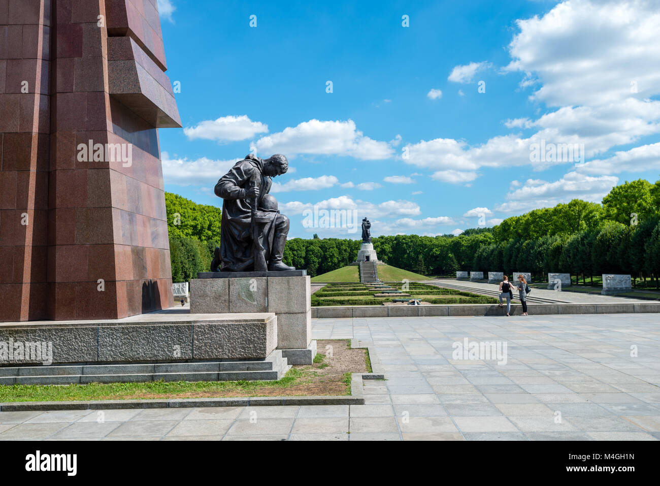 The Soviet War Memorial in Berlin's Treptower Park Stock Photo - Alamy