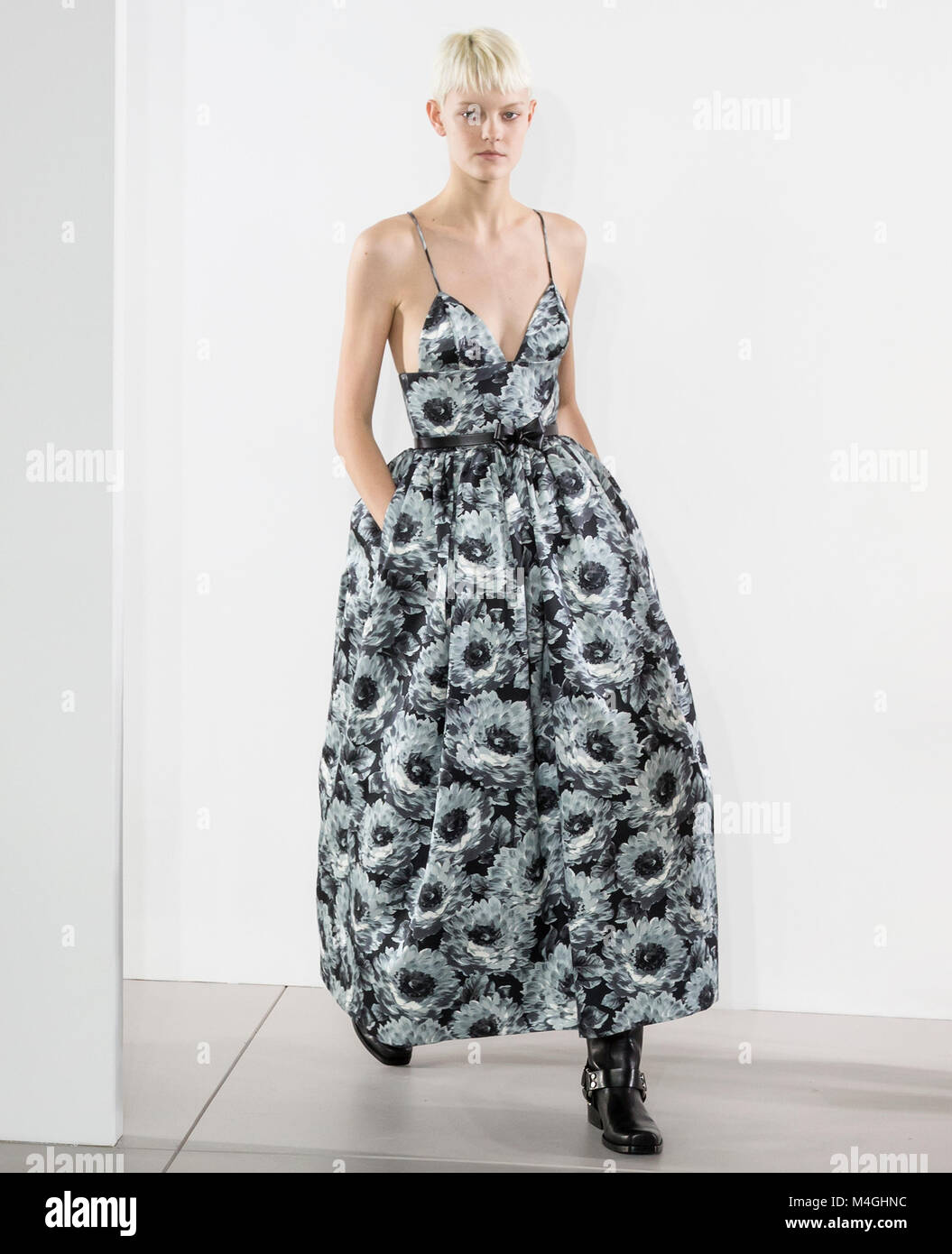 Sarah fraser hi-res stock photography and images - Alamy
