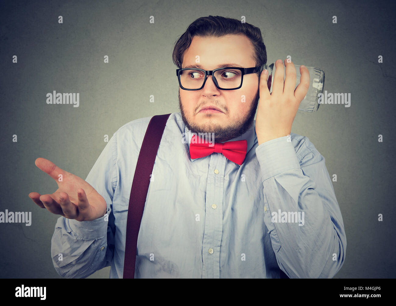 Eavesdropping concept hi-res stock photography and images - Alamy Eavesdropping concept hi-res stock photography and images - Alamy