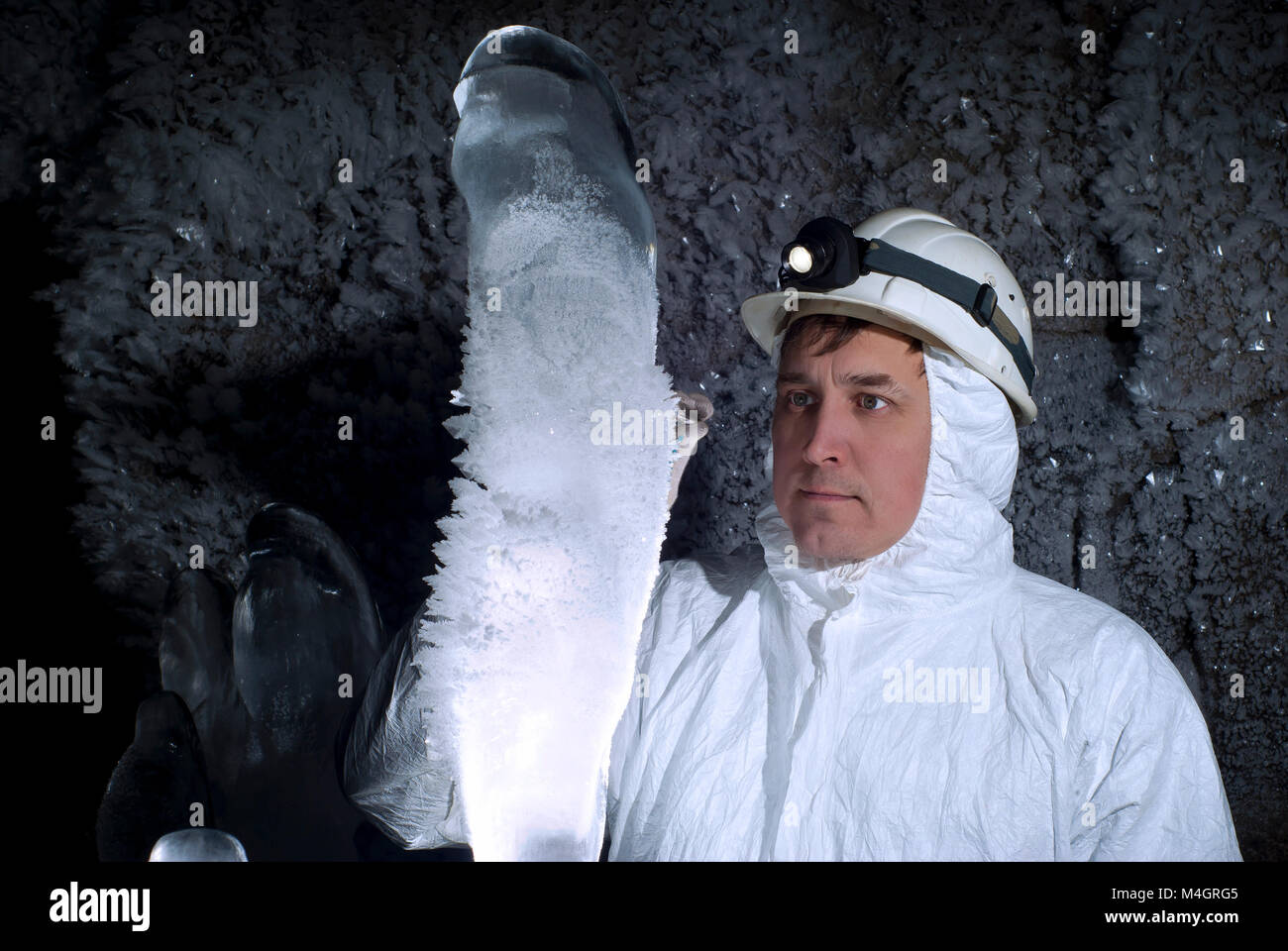 Glaciologist hi-res stock photography and images - Alamy