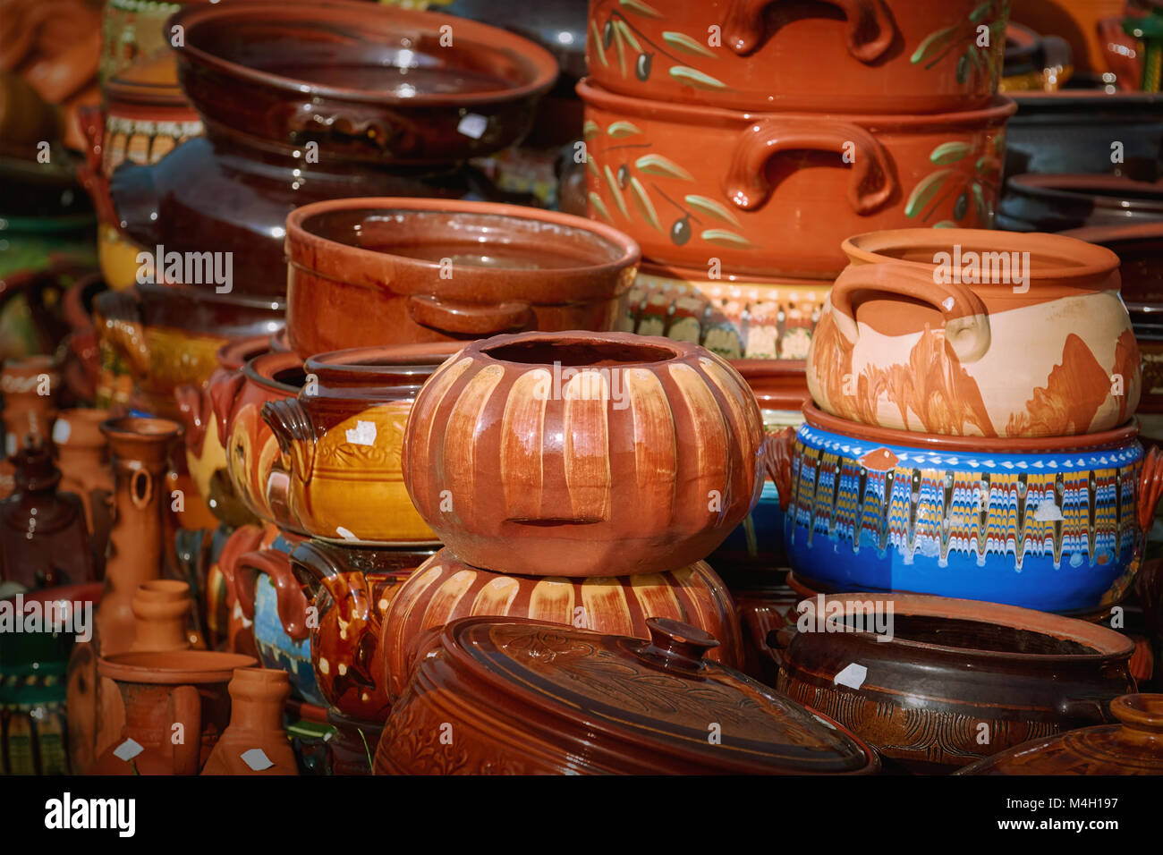 Hand earthenware hi-res stock photography and images - Alamy