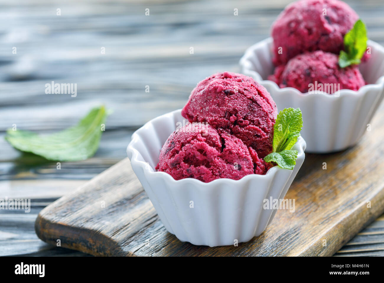 Currant ice cream hi-res stock photography and images - Alamy