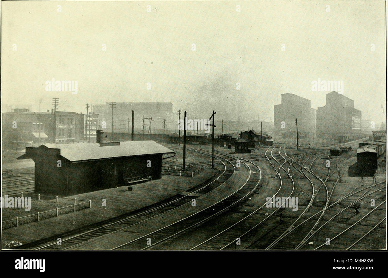 Railroad freight warehouse hi-res stock photography and images - Alamy