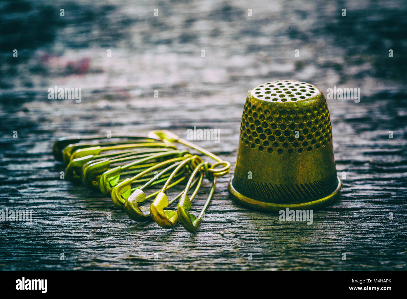 Thimble, sewing equipment Stock Photo - Alamy
